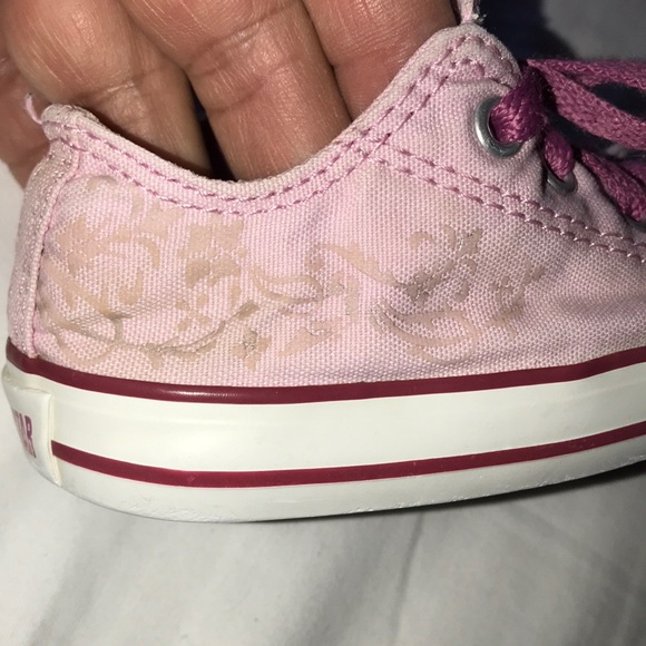 Converse | Shoes | Converse Pink Little Girl Sneakers Sz 7 Us | Poshmark